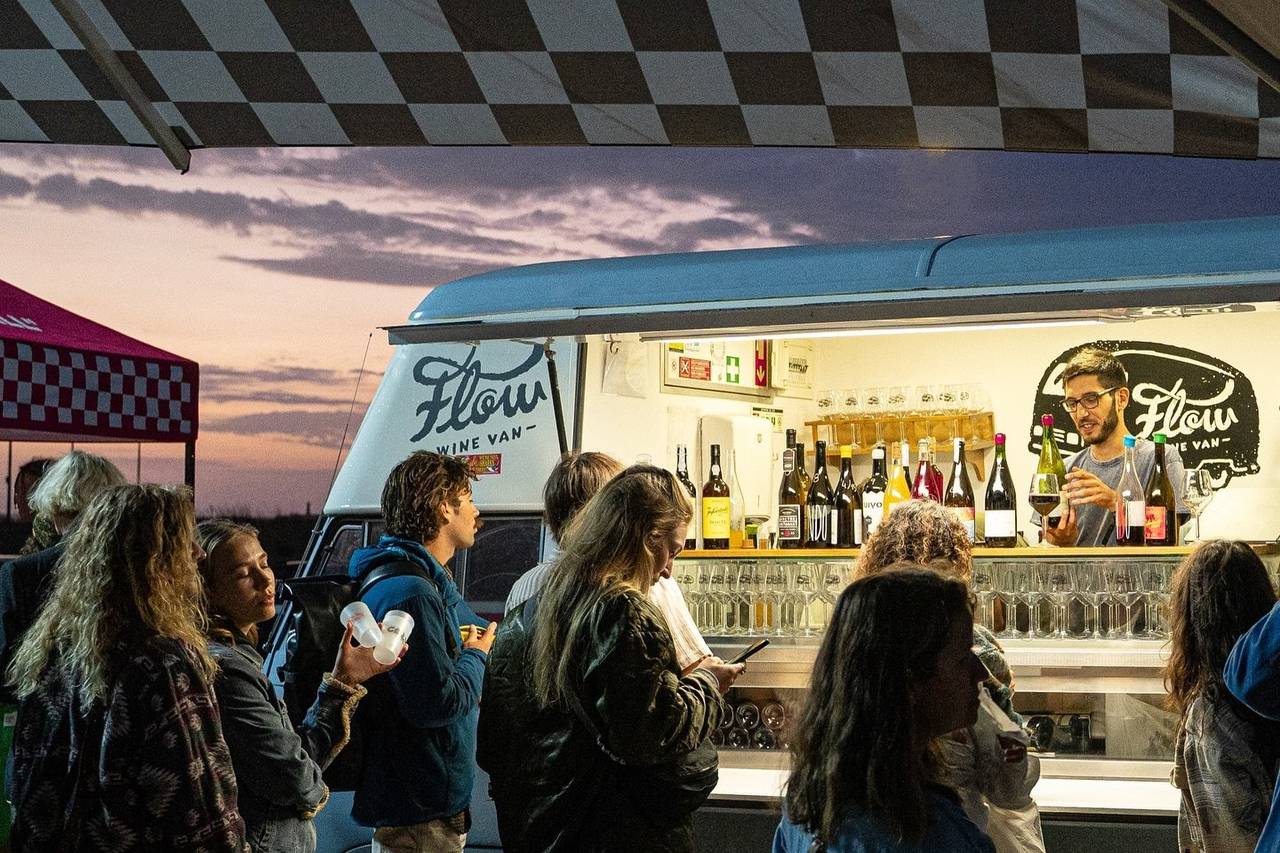 Flow Wine Van - Consulte disponibilidade e preços